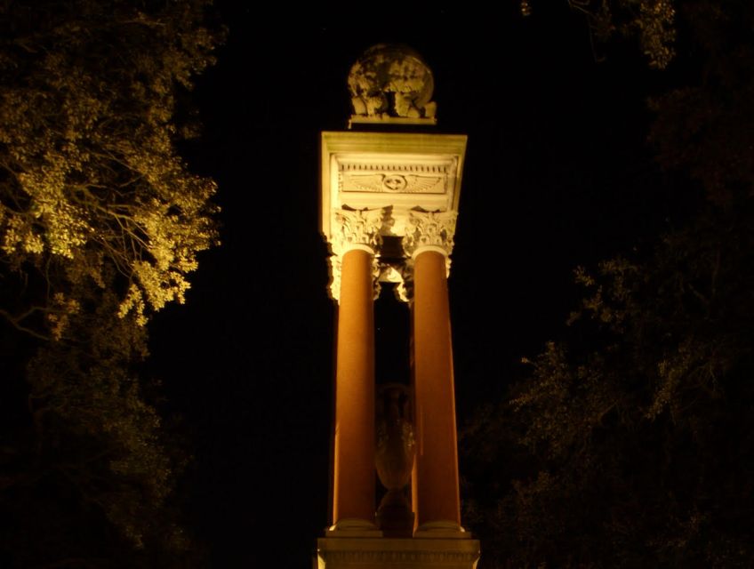 Savannah: Historic Drinks in a Historic City - The Guide & Group Dynamics