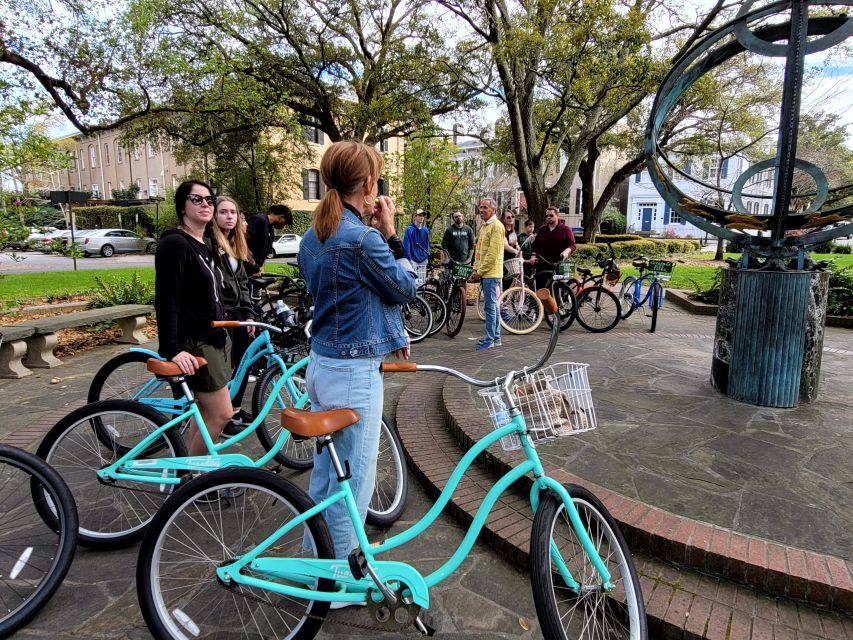 Savannah: Historical Bike Tour with Tour Guide - Key Points