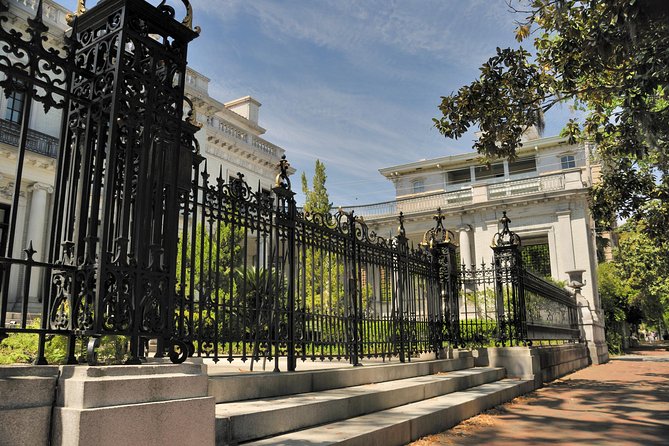 Savannah Stroll: Guided Sightseeing & History Walking Tour of Savannah - Frequently Asked Questions