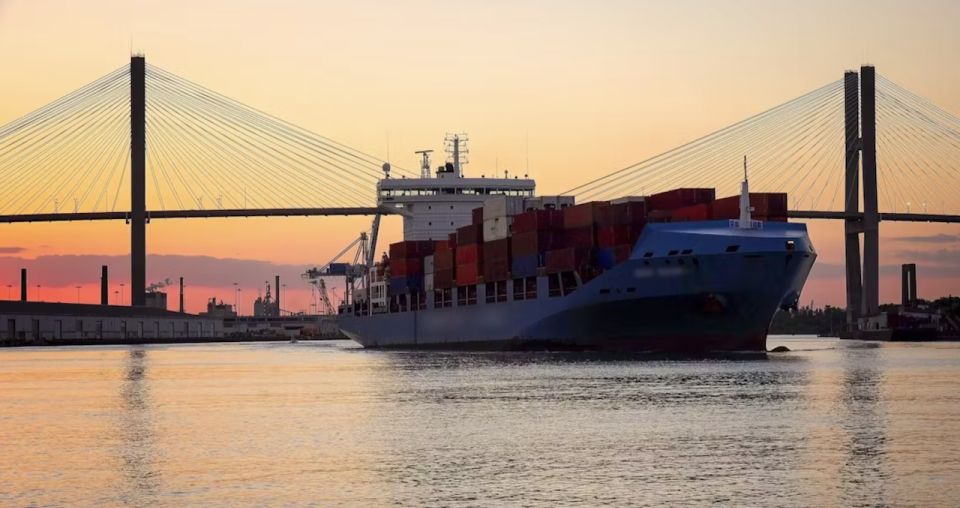 Savannah: Sunset Dolphin Watching Eco Tour by Boat - Exploring the Itinerary and Experience