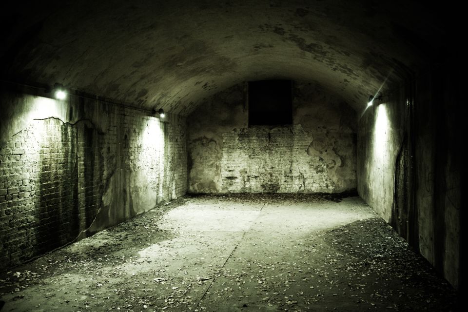 Savannah Terrors: Spirits & Spirits Haunted Pub Crawl - What to Expect from the Savannah Haunted Pub Crawl