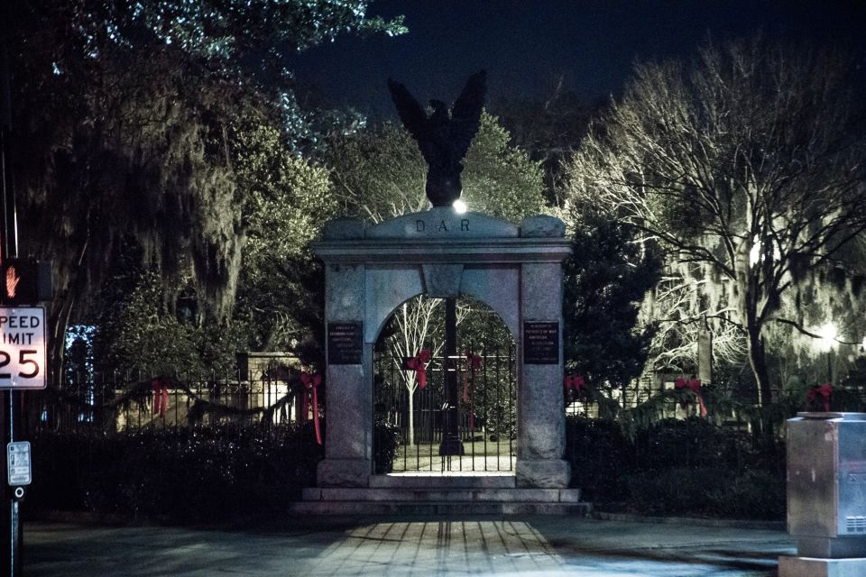 Savannah Terrors: Spirits & Spirits Haunted Pub Crawl - Why This Tour Offers Value
