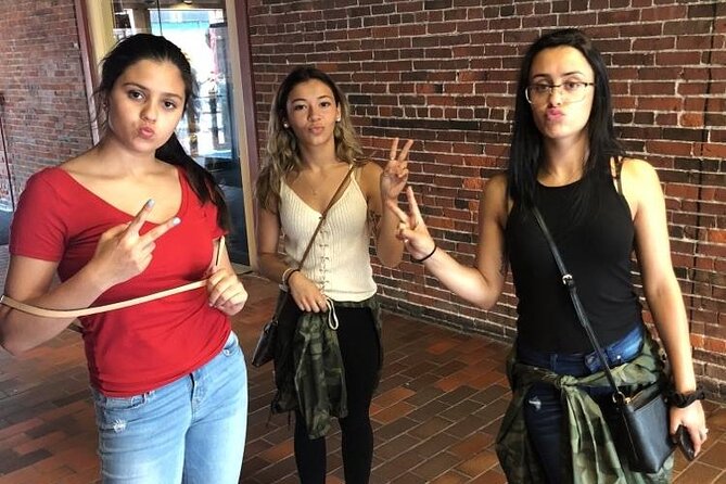 Scavenger Hunt Adventure in Richmond by Wacky Walks - Key Points