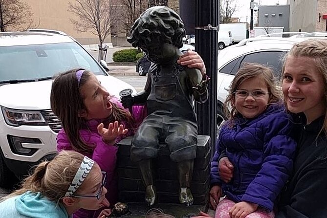 Scavenger Hunt in Kansas City by Wacky Walks - The Sum Up