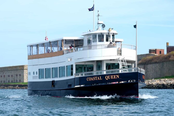 Scenic Bay Cruise of Narragansett Bay from Newport - Commentary & Guides