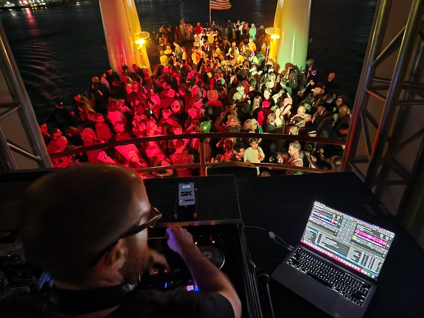 Seaport Summer Cruise: Best floating party in Boston - Key Points