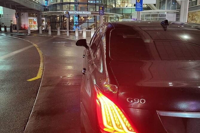 Seattle Airport Transfer Arrival & Departures (outer city) - Pickup & Meeting Point