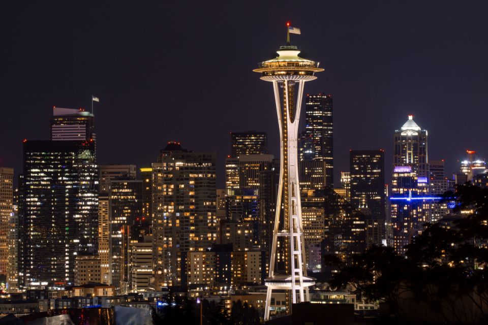 Seattle: Scenic Night Tour with Space Needle & Skywheel - What to Expect on the Tour