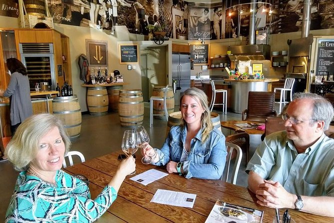Seattle Wine and Waterfall Luxury Small-Group Day Tour with Lunch - Key Points