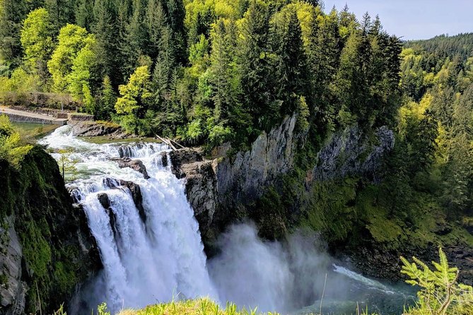 Seattle Wine and Waterfall Luxury Small-Group Day Tour with Lunch - A Deep Dive into the Tour Itinerary