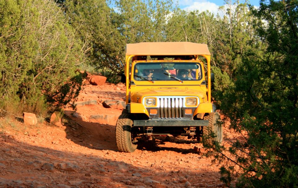 Sedona: PRIVATE 2-Hour Jeep Tour Lil' Rattler Trail - The Guide: Your Knowledgeable Companion