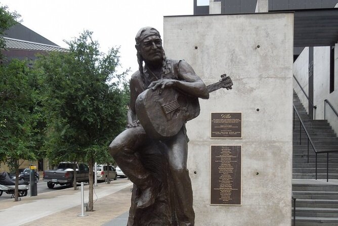 Self-Guided Austin Scavenger Hunt: Birds, Bats, BBQ and Bass - Authentic Experiences and Hidden Gems
