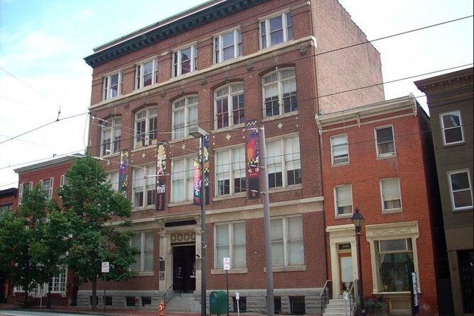 Self-Guided Baltimore Scavenger Hunt: Monumental Mount Vernon - The Good, the Less Good, and the Practical