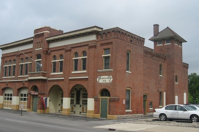 Self-Guided Fort Wayne Scavenger Hunt: Fun With Fort Wayne - Who Will Find This Tour Most Enjoyable?