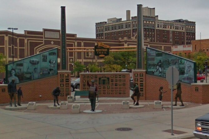 Self-Guided Green Bay Scavenger Hunt: Victory In Titletown - The Sum Up