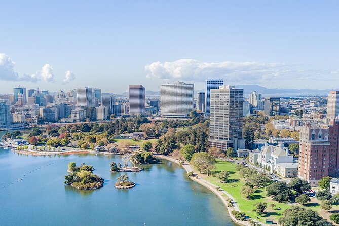 Self-Guided Oakland Tour in an Urban Excursion - Key Points