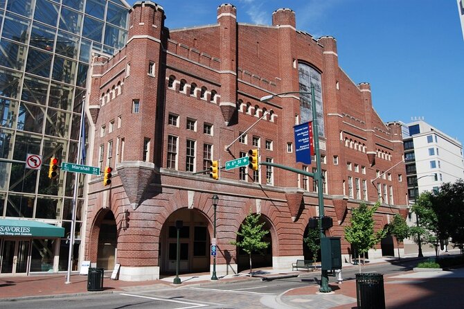 Self Guided Richmond Scavenger Hunt: City Center Spectacles - What to Expect from the Richmond Scavenger Hunt
