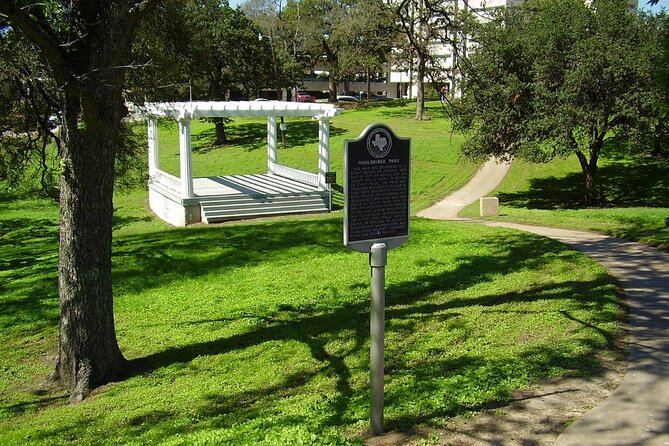 Self-Guided Scavenger Hunt: Austin Capitol Sights & Downtown Gems - Who Should Consider This Tour?