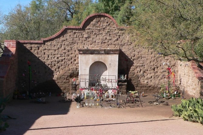 Self-Guided Scavenger Hunt: Desert Oasis - Exploring Tucson in a Different Way: The Self-Guided Scavenger Hunt: Desert Oasis