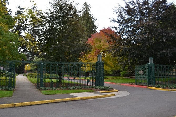 Self-Guided Scavenger Hunt: Eugene Waddle Around Campus - The Sum Up
