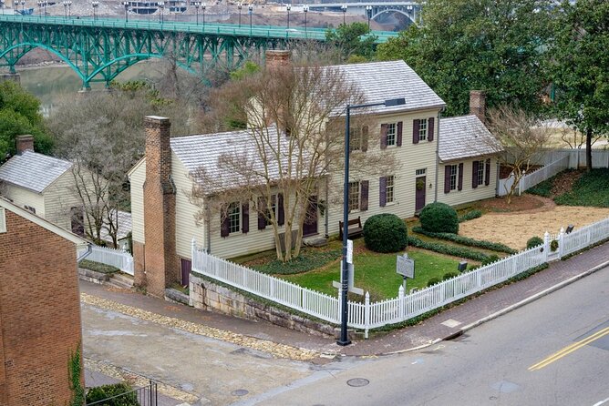 Self-Guided Scavenger Hunt: Knoxville's Perfect Blend - Exploring Knoxville with a Self-Guided Scavenger Hunt