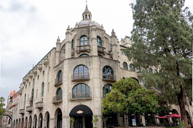 Self-Guided Scavenger Hunt: Universal Riverside - Discover Riverside with a Self-Guided Scavenger Hunt