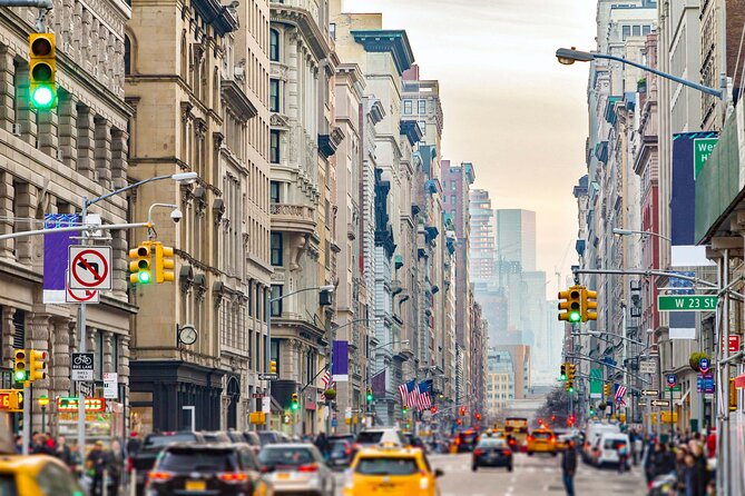 Self Guided Walking Audio Tour of Lower Manhattan, New York - A Complete Breakdown of the Tour