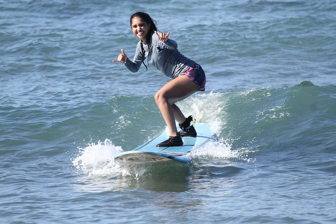 Semi-Private Surf Lesson - 3 Students 1 Instructor - Why This Surf Lesson Stands Out