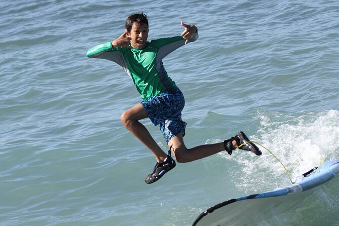 Semi Private Surf Lesson 4 Students 1 Instructor - Key Points