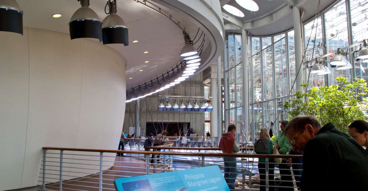 SF: CA Academy of Sciences & Hop-on Hop-off Tour (Save 15%) - Key Points
