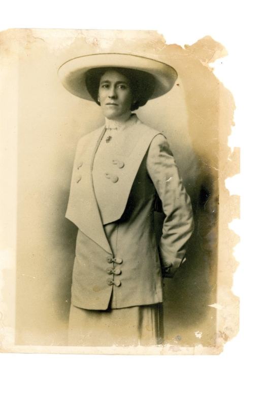 Six Women - A Historical Walking Tour - The Practical Details