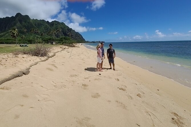 Skip the Crowds: Secret Oahu Half Circle Tour with a Local - Why This Tour Stands Out