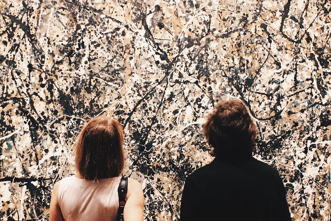 Skip-The-Line Guided Tour in the Metropolitan Museum of Art - The Group Experience: Small but Impactful