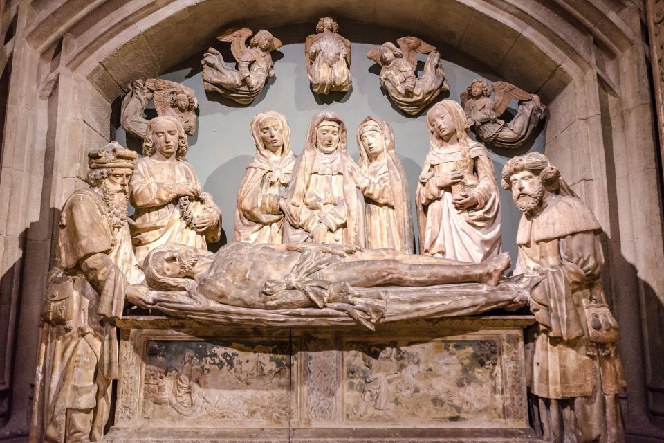 Skip-the-line Met Cloisters & Fifth Avenue Tour by Car - The Fifth Avenue Extension: A Global Art Treasure Trove