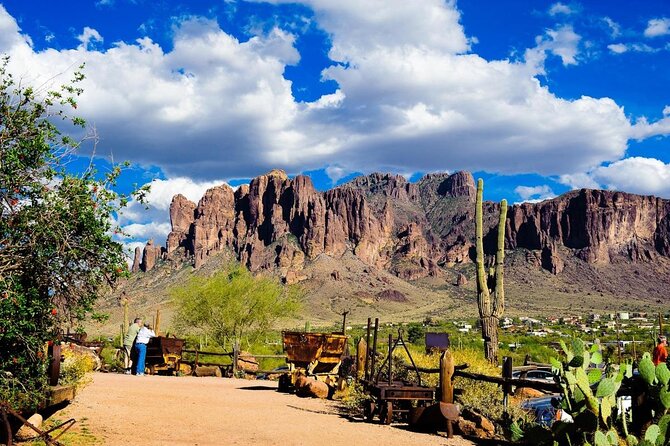 Small Group Apache Trail Day Tour with Dolly Steamboat from Phoenix - Exploring the Apache Trail: An Authentic Arizona Adventure