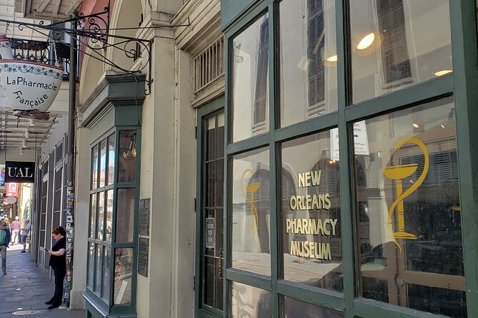 Small Group Local's Guide to the French Quarter Tour - Exploring the French Quarter in Detail