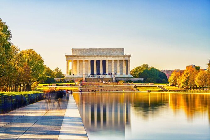 Small Group National Mall Night Tour with 10 Top Attractions - Discover the Magic of Washington DC at Night