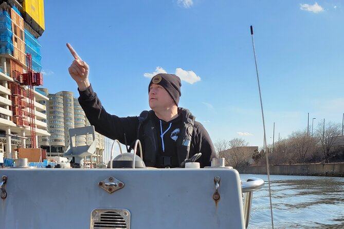 Small-Group Sightseeing Boat Tour in Chicago - Who Would Love This Tour?