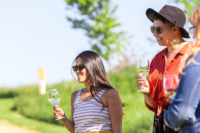 Small-Group Vineyard and Orchard Tour with Wine Tasting in Muscoda - A Detailed Look at the Experience