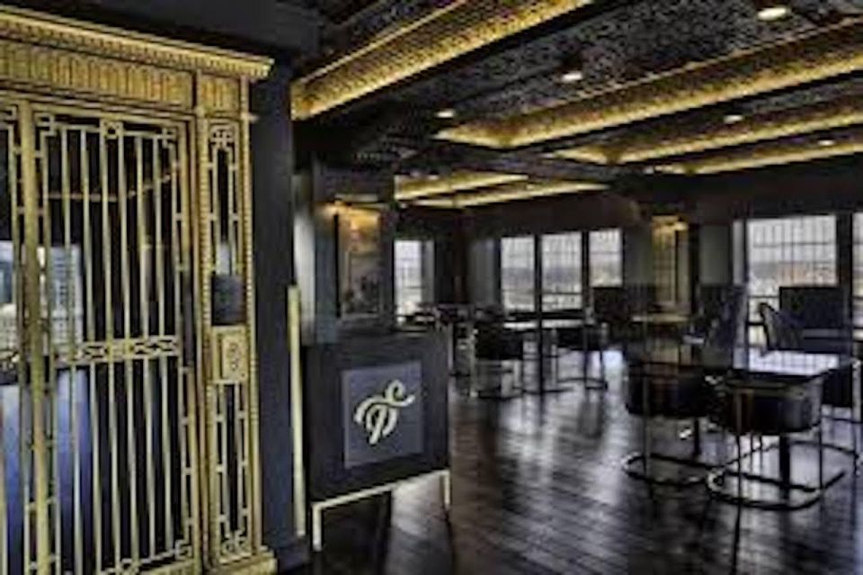 Smith Tower: Observatory Access Ticket - Introduction