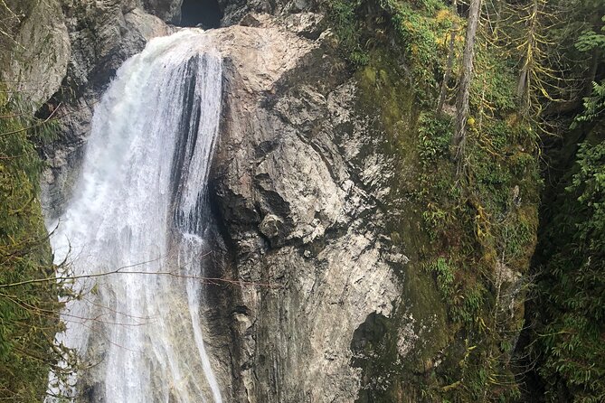Snoqualmie falls and Twin Falls Hike - Exploring the Waterfalls and Rainforest
