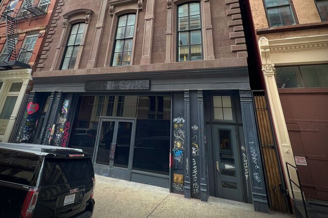 SoHo from Hells Hundred Acres to NYCs Cradle of Art: A Self-Guided Audio Tour - Discovering the Heart of SoHo