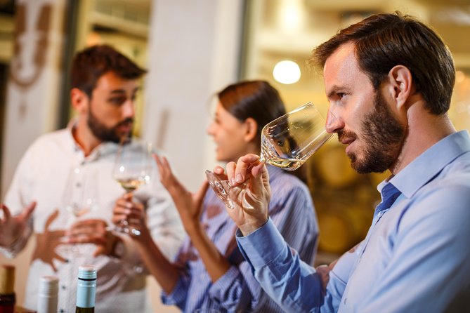 Sonoma Plaza Food and Wine Pairing Tour - What to Expect at Each Stop