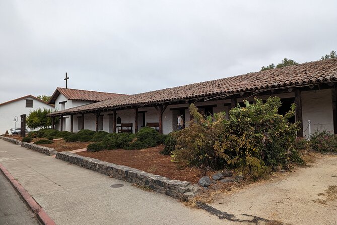 Sonoma Scavenger Hunt Walking Tour & Game - Key Points
