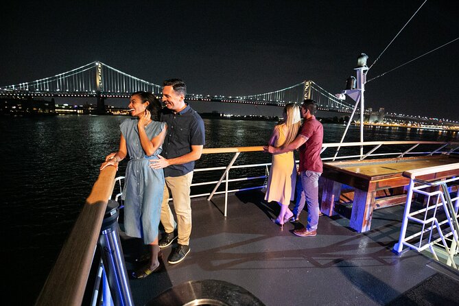 Spirit of Philadelphia Signature Dinner Cruise with Buffet - What Is the Spirit of Philadelphia Dinner Cruise?