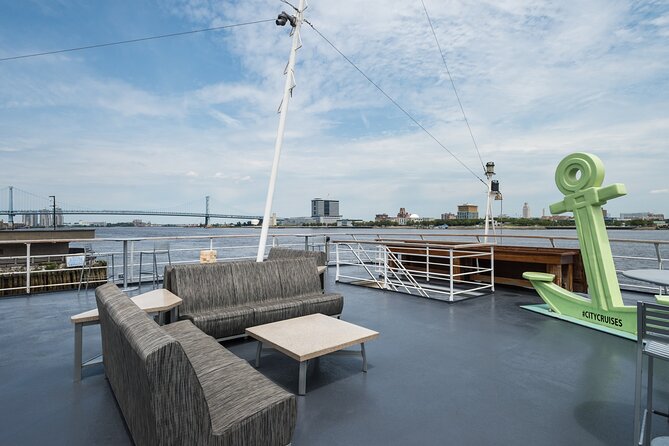 Spirit of Philadelphia Signature Lunch Cruise with Buffet - Entertainment and Atmosphere