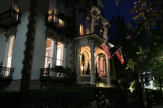 Spirits and Scoundrels Adults Only Savannah Ghost Tour | 10pm - The Atmosphere and Guides