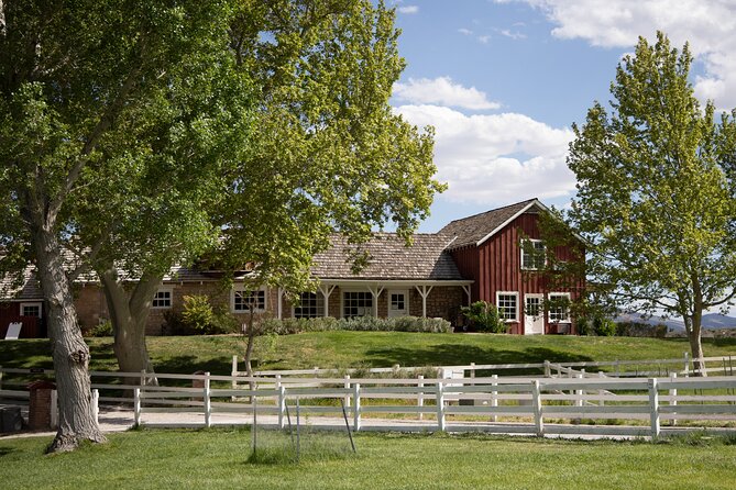 Spring Mountain Ranch Hike with Happy Hour Drinks - Who Is This Tour Best For?