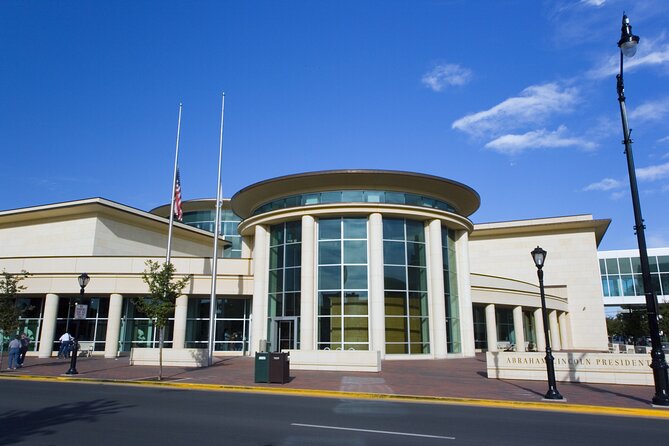 Springfield Self-Guided Walking Audio Tour - Why Choose a Self-Guided Audio Tour?