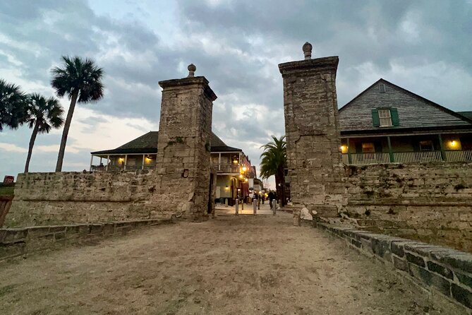 St. Augustine Ghost Tour on Premium Golf Cart with PiCk Up - FAQ